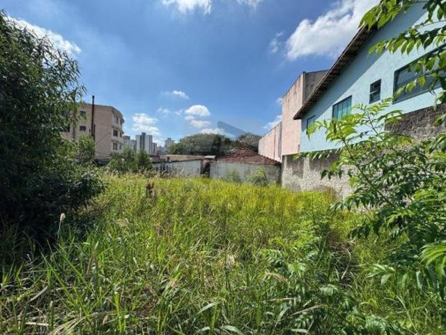 Terreno à venda no Jardim Pedroso