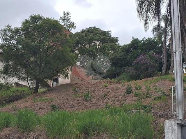 Terreno à venda no Jardim Quisisana