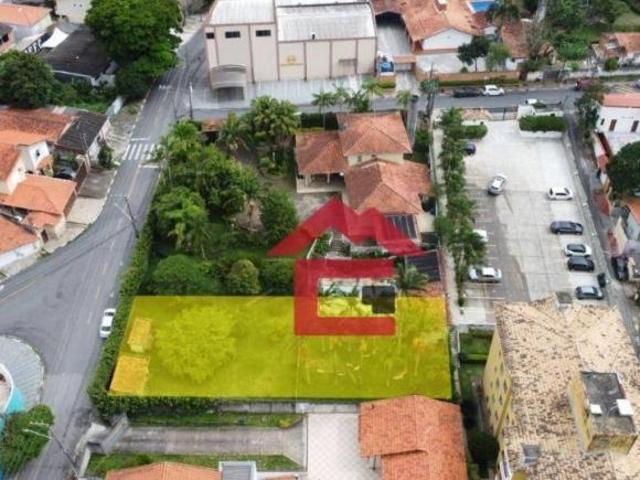 Terreno à venda no Jardim Sabiá, em Cotia 702m²