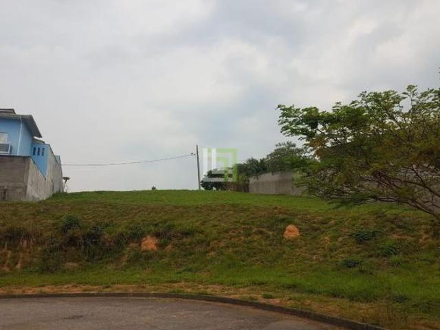 Terreno à venda no Jardim Santa Lúcia