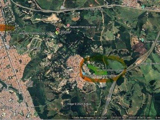 Terreno à venda no Jardim Torrão de Ouro