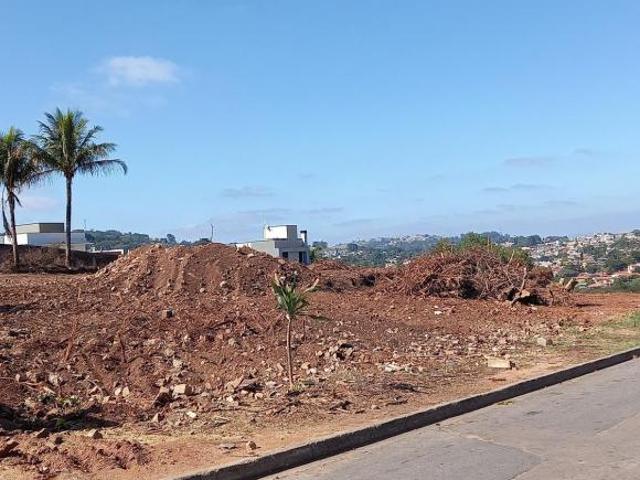 Terreno à venda no Loteamento Residencial Alta Vista em Vinhedo/SP