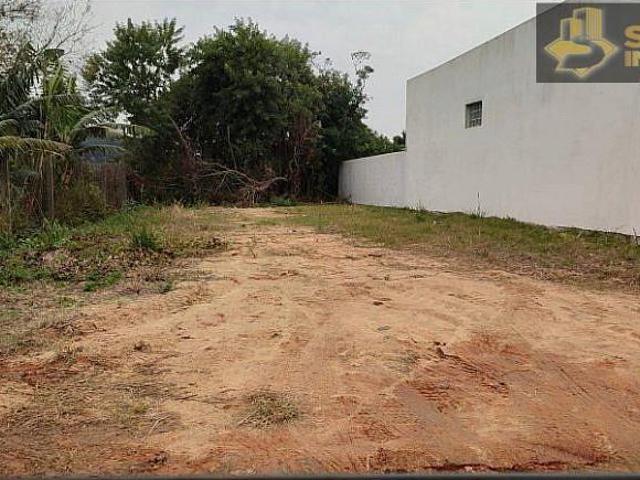 Terreno à venda no Laranjal