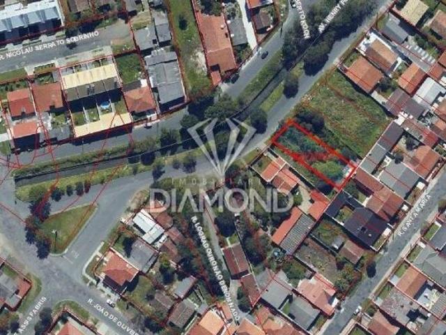 Terreno à venda no Lindóia!