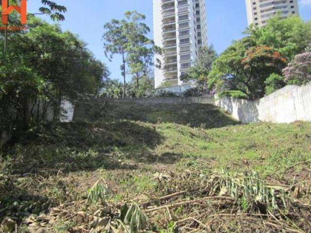 TERRENO A VENDA NO MORUMBI