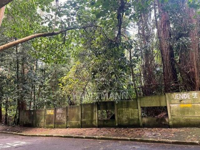 Terreno à Venda no Morumbi 986 m²
