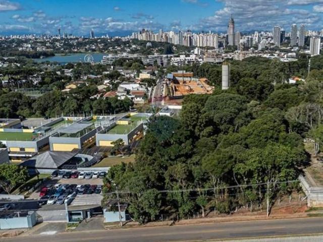 Terreno à Venda no Mossunguê