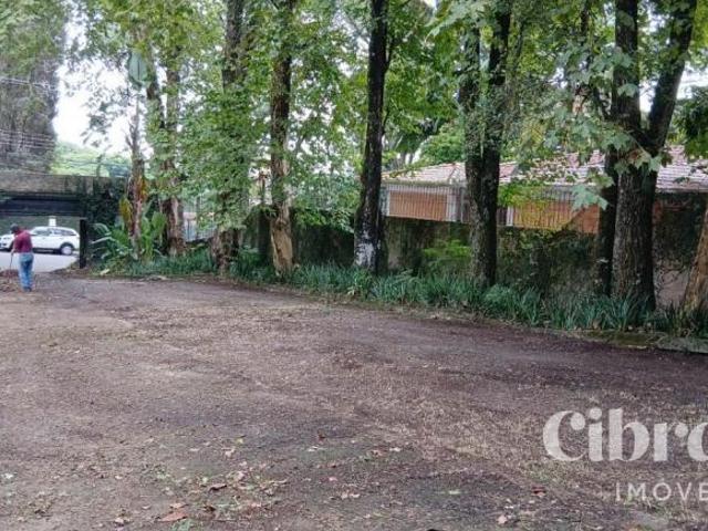 Terreno a venda no Mercês com 1558m²