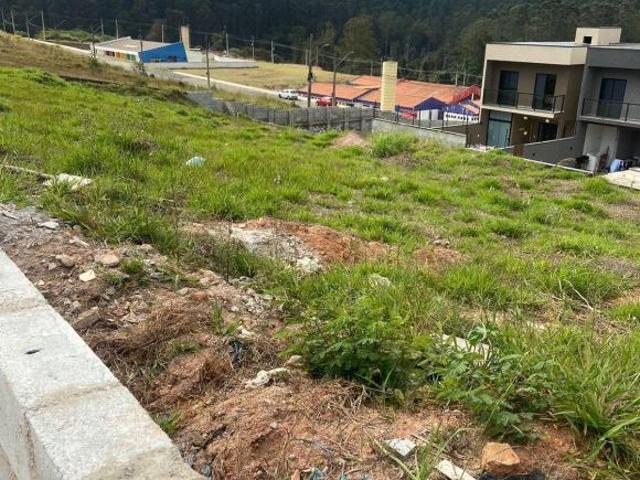 Terreno a venda no Portal dos Ipês Cajamar