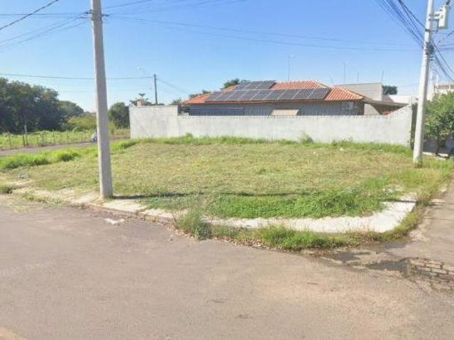 Terreno à Venda no Parque das Nações!