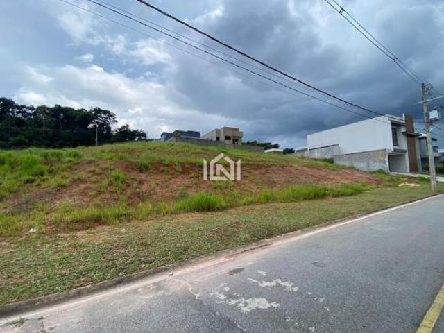 Terreno à venda no Parque Dom Henrique