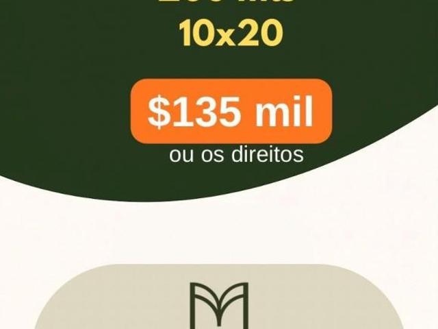 Terreno à venda no Parque dos Coqueiros