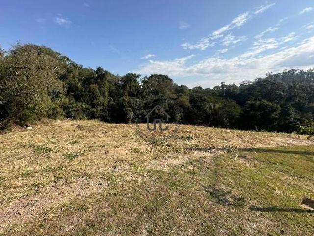 Terreno à venda no Parque dos Estados em Louveira