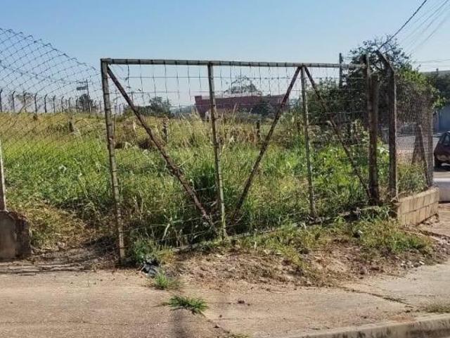 Terreno à venda no Parque São Bento