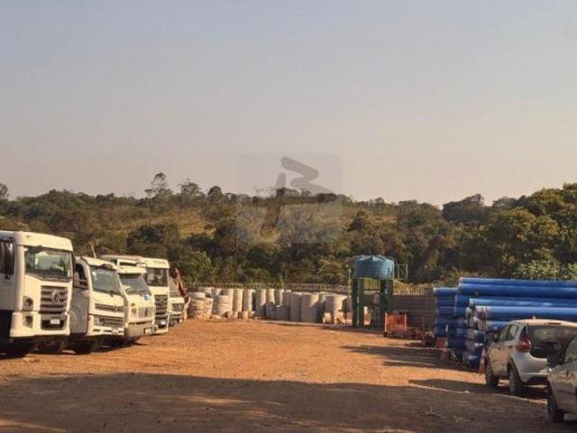 Terreno à venda no Parque São Rafael