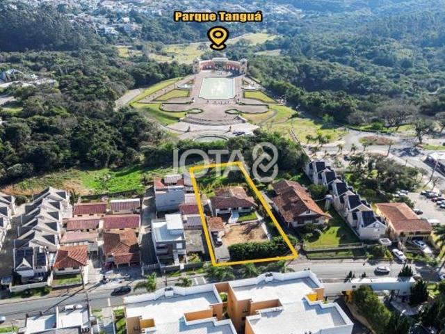 EXCELENTE TERRENO PARA SOBRADOS AOS FUNDOS DO PARQUE TANGUÁ