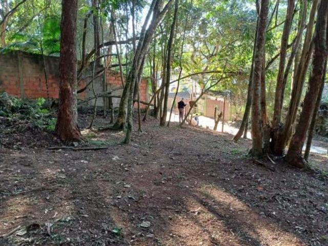 Terreno à venda no Parque Yara Cecy em Itapecerica da Serra SP 466,50m² de área!