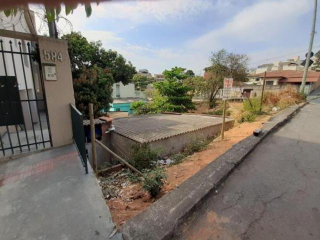 Terreno à venda no Planalto