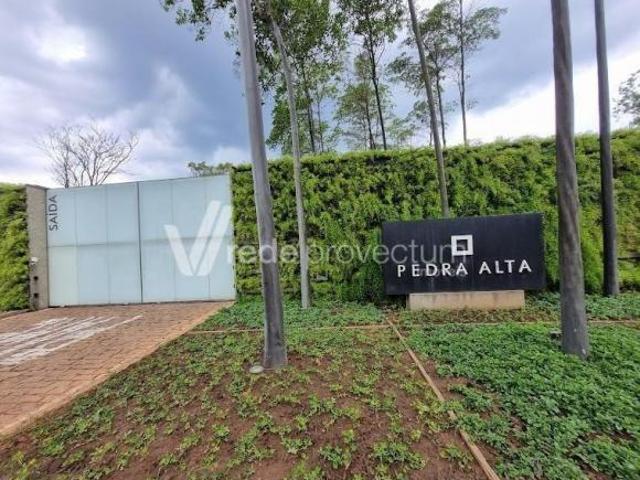 Terreno à venda no Resid. Pedra Alta, Sousas: com 1.001m². Topografia plana. R$
