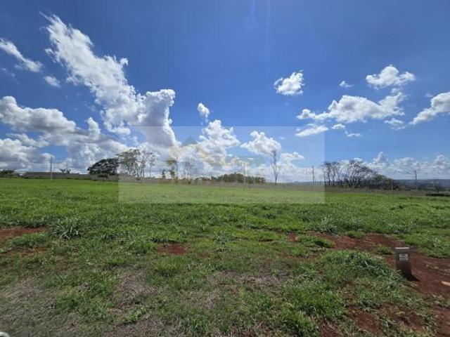 Terreno a venda no Residencial Alto do Castelo 2