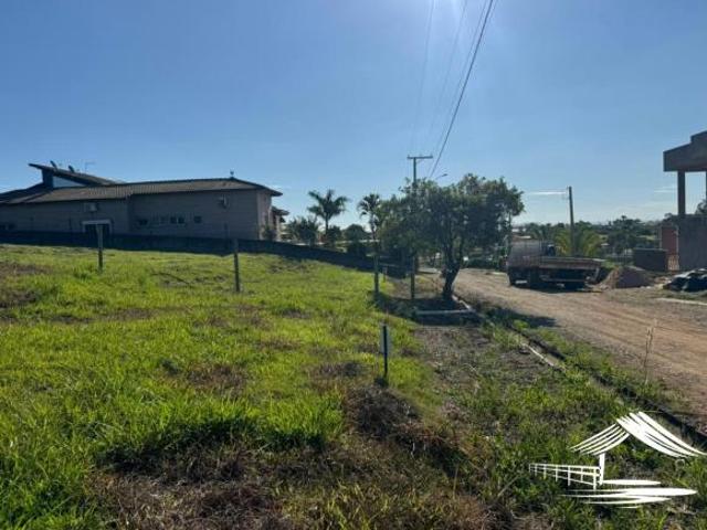 Terreno à venda no Residencial Fazenda Victória, total de 1.000 m², acima do nível da rua