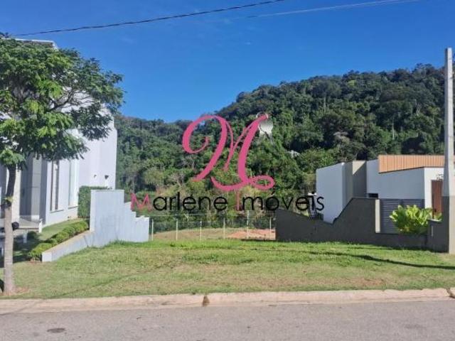 Terreno à venda no Residencial Ibi Aram II Fase II em Itupeva/SP: 401,49m² de oportunidade! Financ