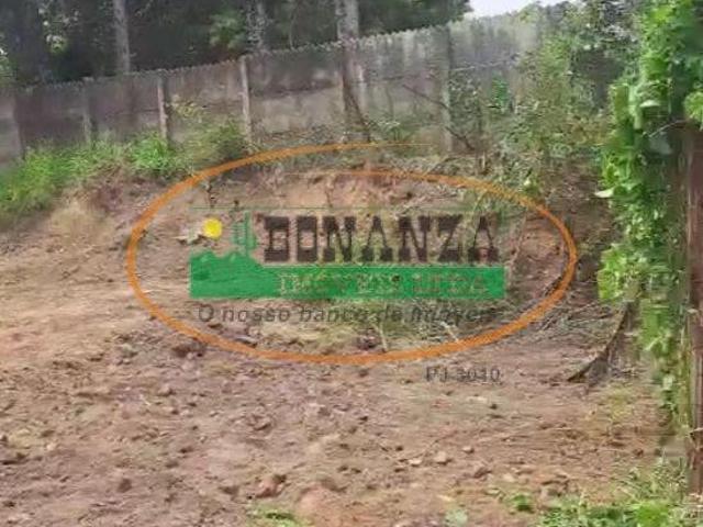 Terreno à venda no Residencial Maquiné
