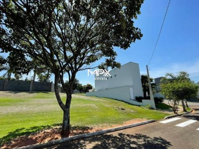 Terreno à venda no Residencial São Luiz em Piracicaba