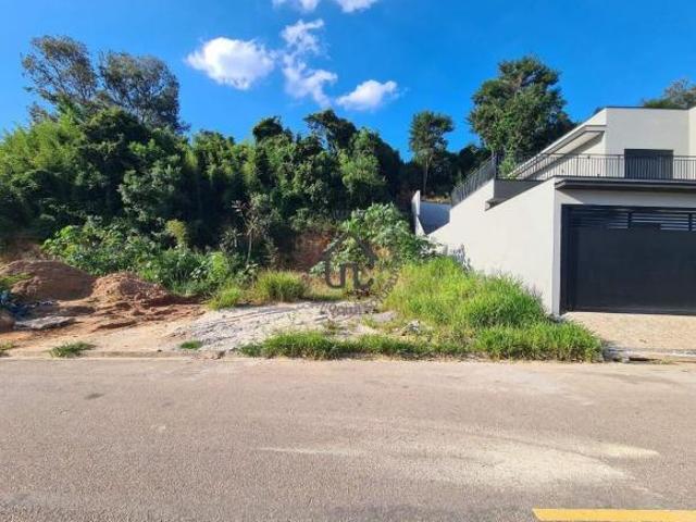 Terreno à venda no Residencial Parque dos Pinheiros