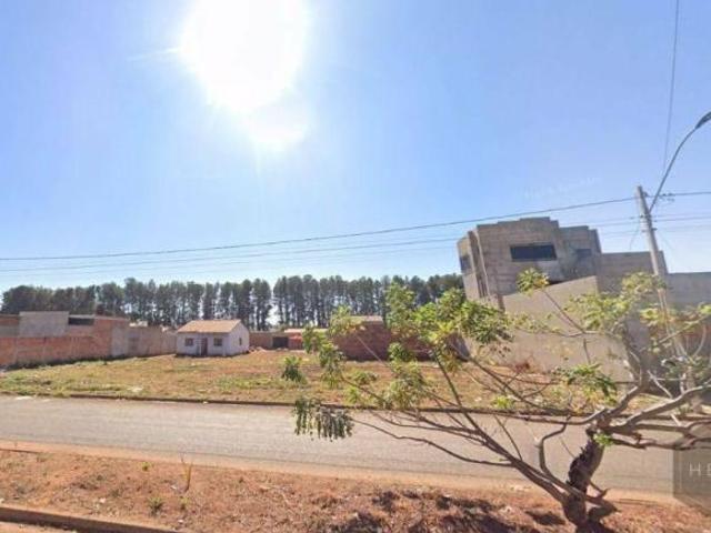 Terreno à venda no Residencial TRIUNFO III