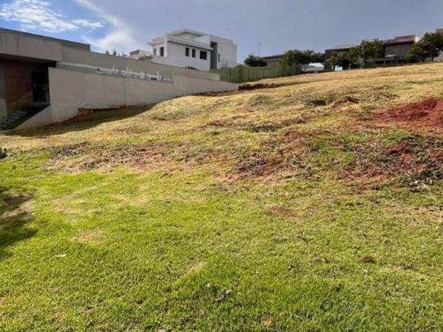 Terreno à venda no Residencial Villa Di Capri