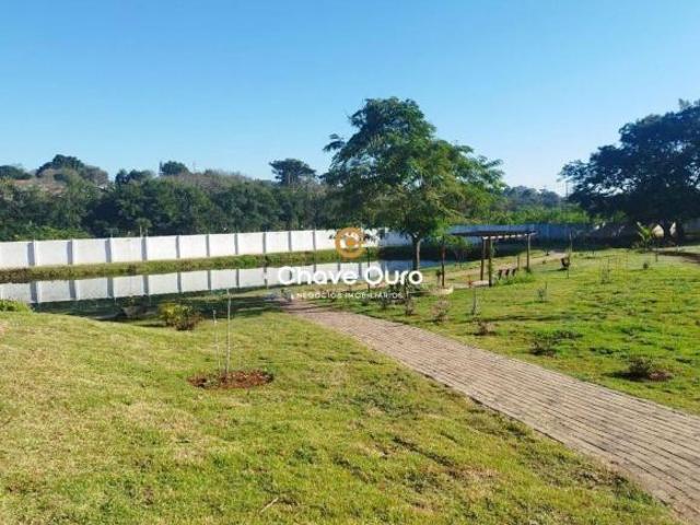 Terreno à venda no Universitário