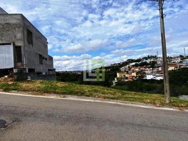 Terreno à venda no Vale Azul II