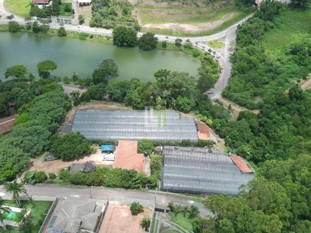 Terreno à venda no Vale Azul II