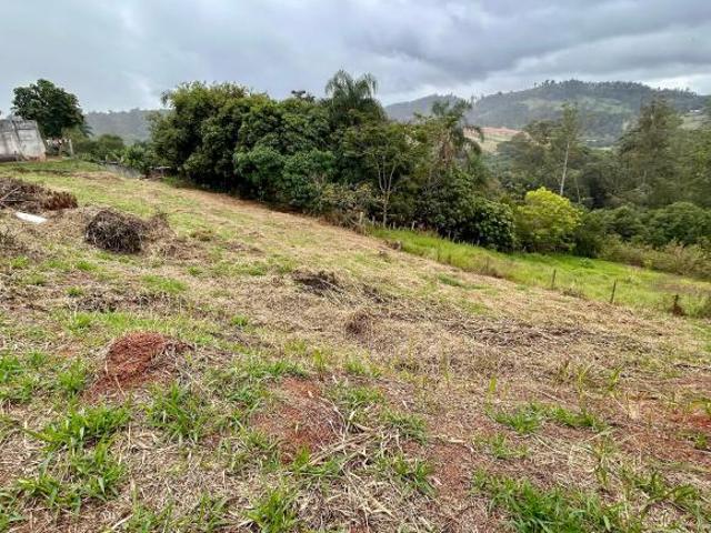 Terreno à Venda no Vale do Rio Cachoeira em Piracaia