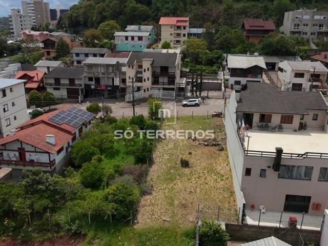 Terreno à venda na Colina Sorriso