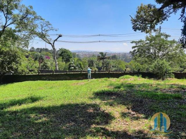 Terreno a venda na Chácara Santa Lúcia Carapicuíba