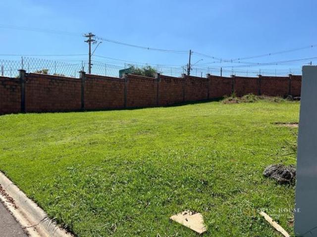 Terreno à venda na Chácara Santa Margarida em Campinas