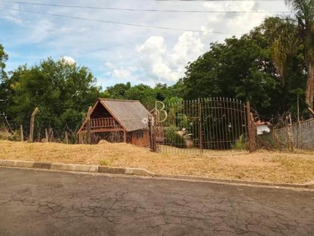Terreno à venda na cidade da Vinhedo, proximo ao Castelo das Vinhas, com 700,00m²