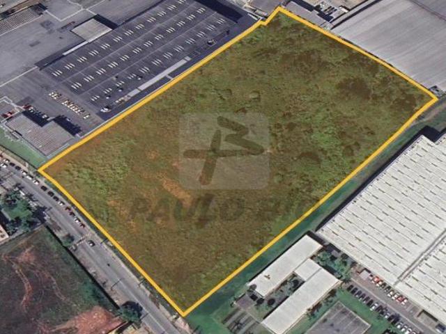 Terreno à venda na Água Chata