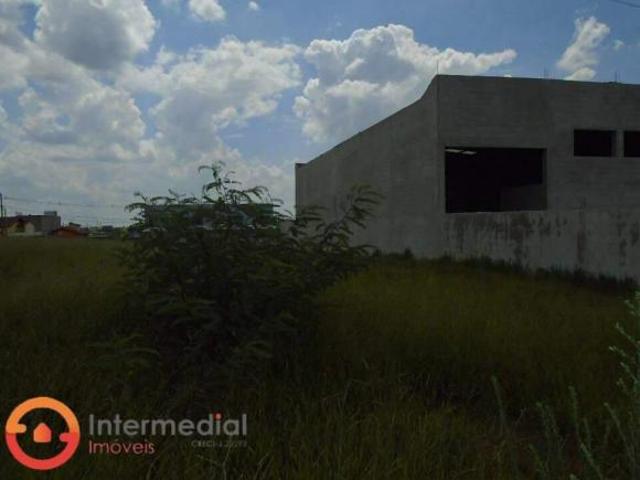 Terreno á venda na área Industrial com 750 m²