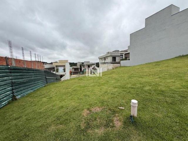 Terreno à venda na Granja Viana