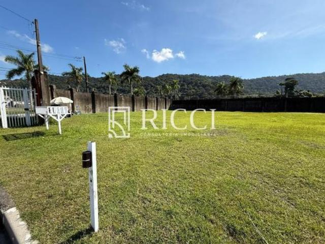 Terreno à Venda na Enseada Guarujá com 531m² | RICCI