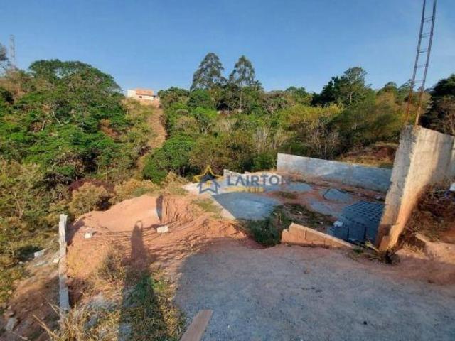 Terreno à Venda na Estância Santa Maria do Portão, Atibaia/SP 630 m² Murado e Plano