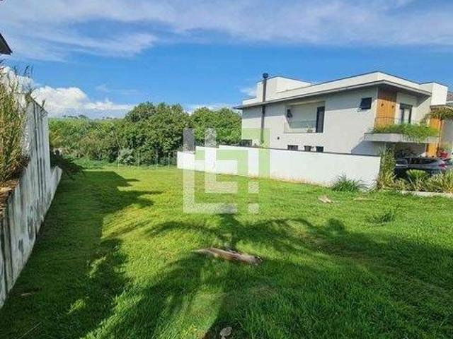 Terreno à venda na Reserva da Serra