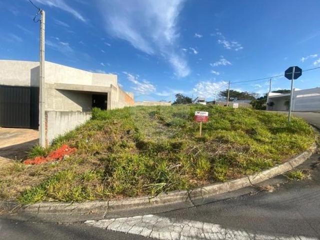 Terreno à venda na Vila Brasil