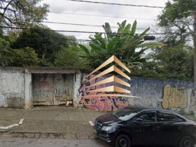 Terreno a venda na Vila Galvão em frente ao Lago dos Patos