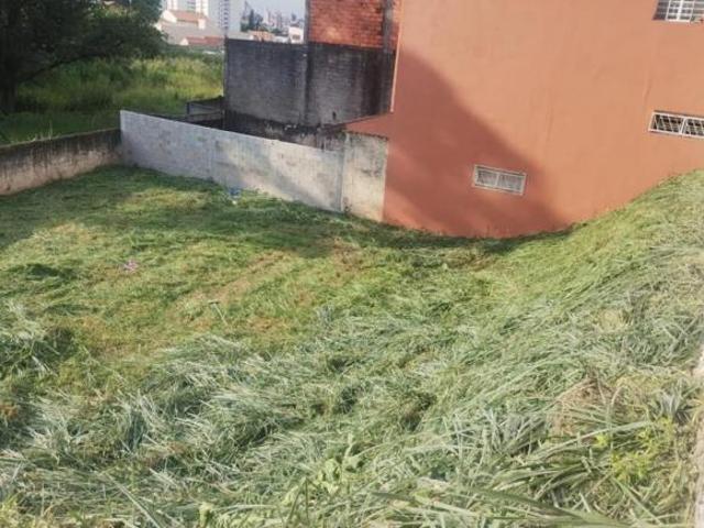 Terreno à venda na Vila Helena