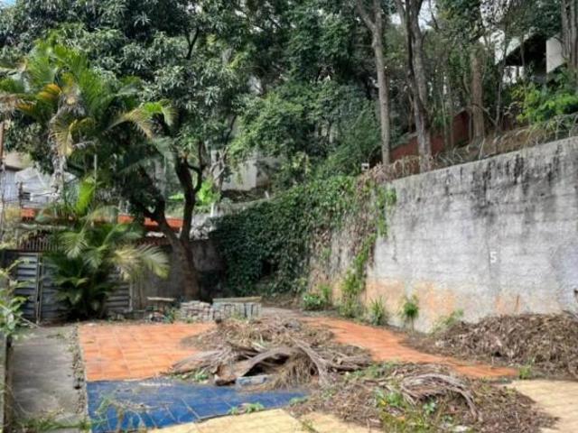 Terreno à venda na Vila Ipojuca com 176m²