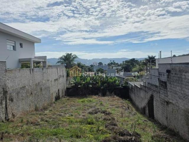 Terreno à venda na Vila Oliveira
